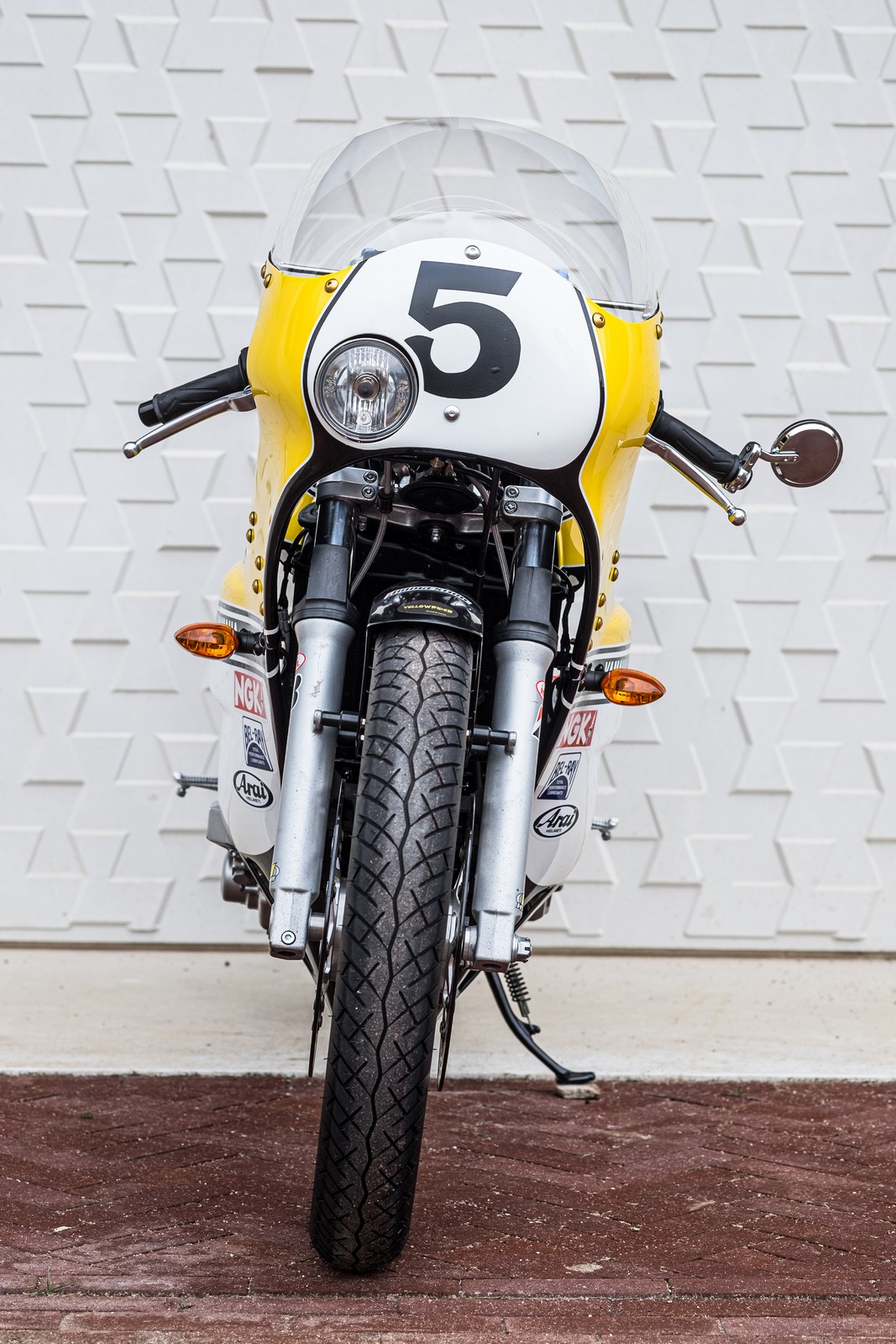 Vintage Racer – Yellowrider